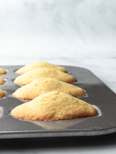 Lemon French Madeleines Cakes – Cookin' with Mima