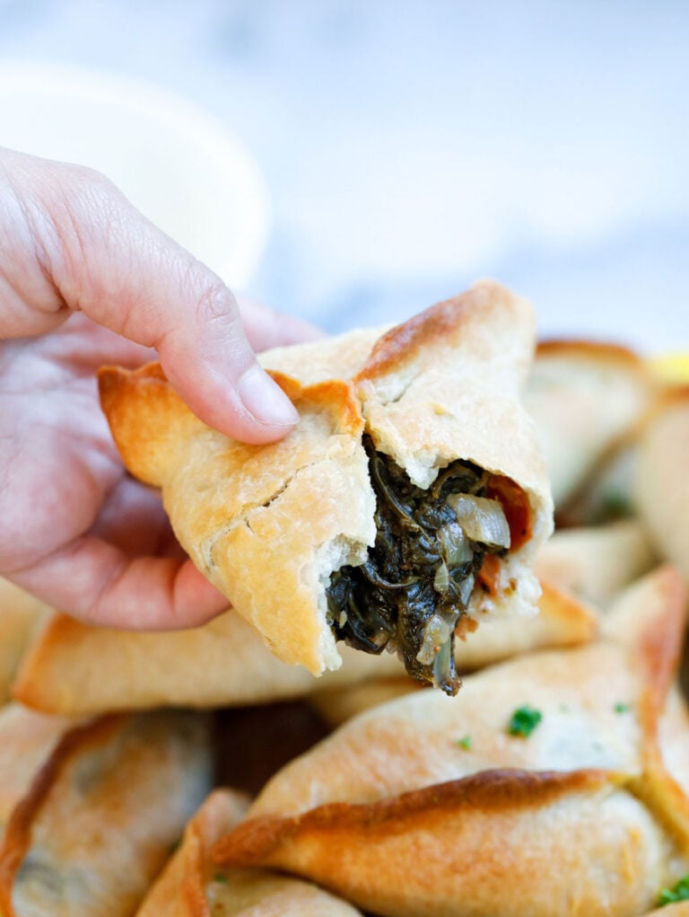 Lebanese Spinach Pie Fatayer Bi Sabanekh – Cookin' with Mima