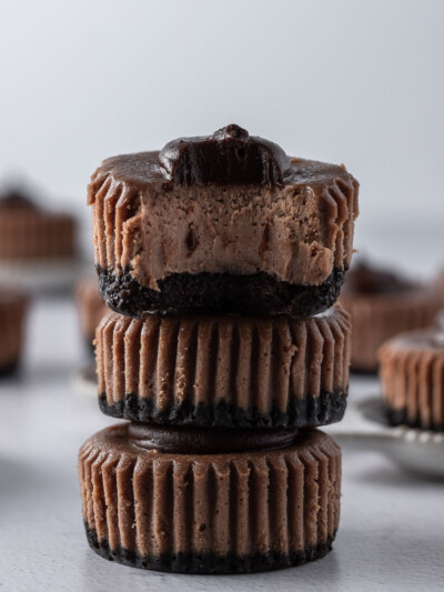 Easy Mini Chocolate Cheesecake Recipe – Cookin' with Mima