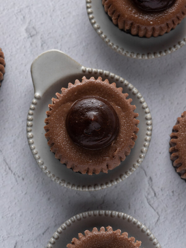 Easy Mini Chocolate Cheesecake Recipe – Cookin' with Mima