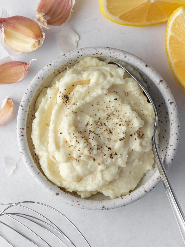 Lebanese Garlic Sauce (Toum) – Cookin' with Mima