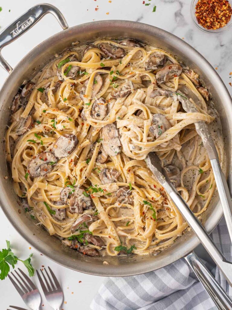 Creamy Mushroom Pasta – Cookin' with Mima