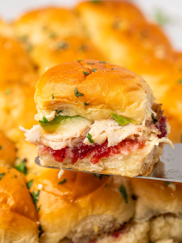Hawaiian Roll Turkey Sliders – Cookin' with Mima